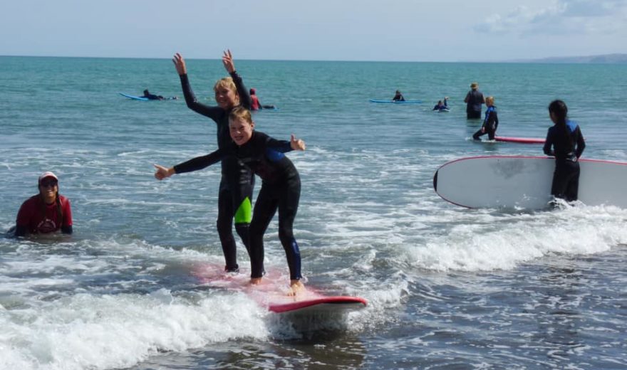 Raglan Surfing School | Family Parks